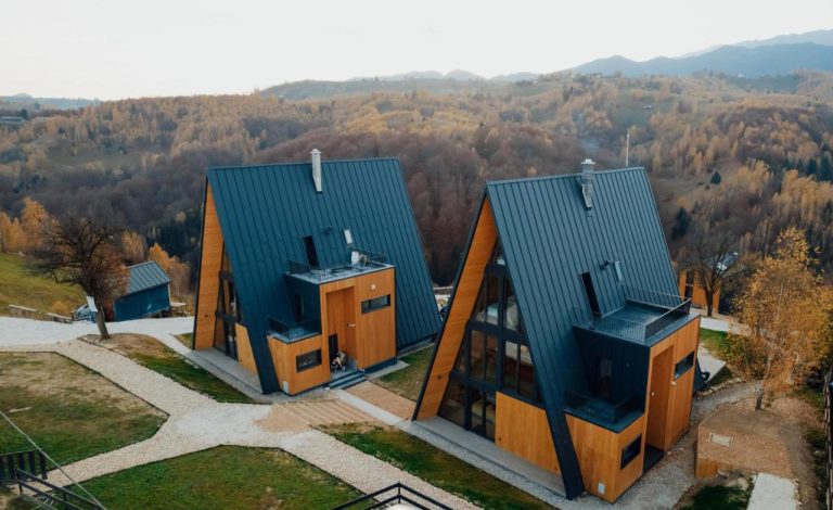Cele mai frumoase Cabane A-frame din România: Înapoi la natură - Elanomad