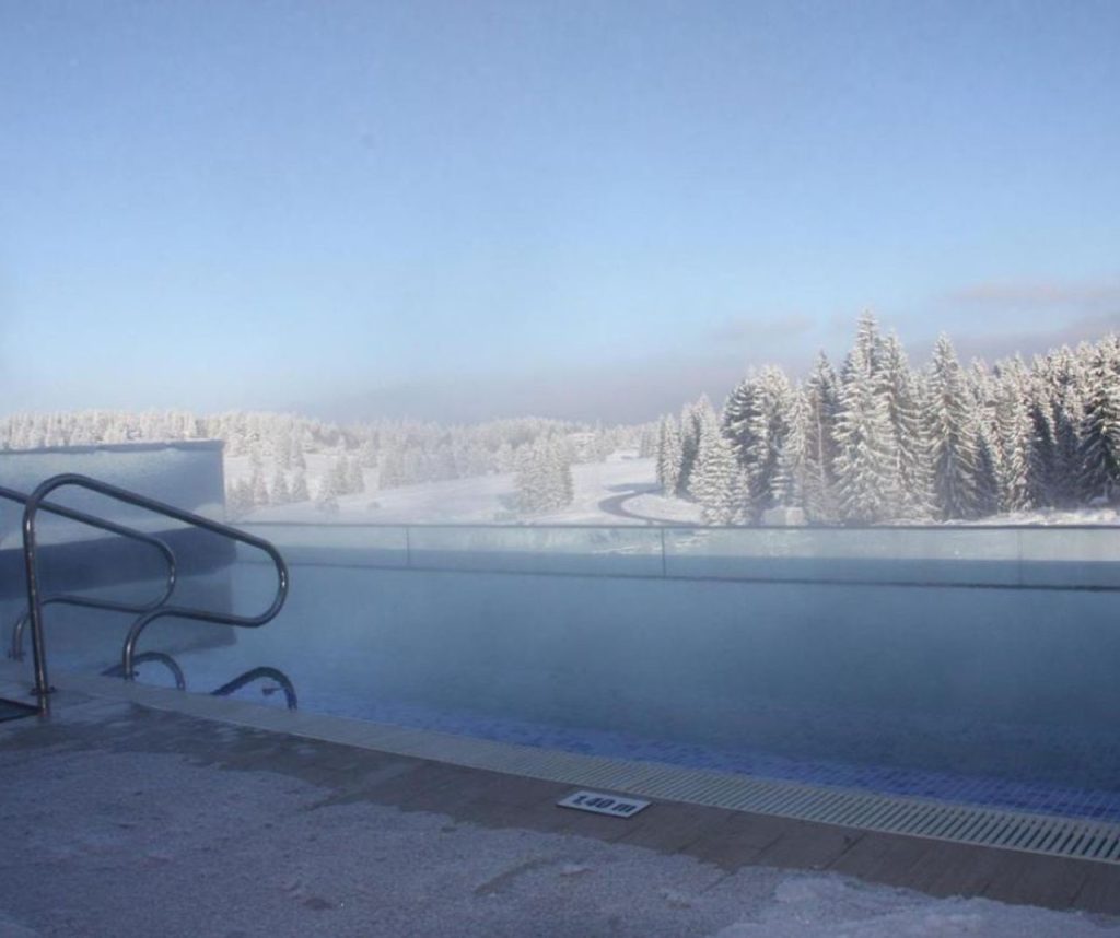 Cele mai bune 7 hoteluri cu piscină din Brașov - Elanomad