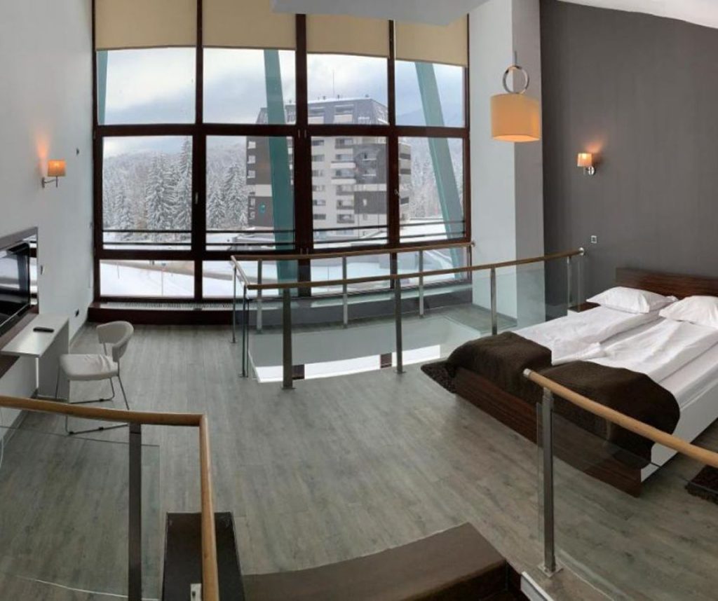 Cele mai bune 7 hoteluri cu piscină din Brașov - Elanomad