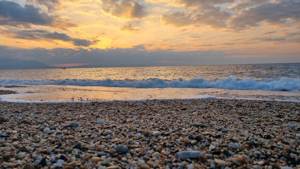 NEA VRASNA - CEL MAI FRUMOS LOC DIN GRECIA, APROAPE DE ROMÂNIA - Elanomad